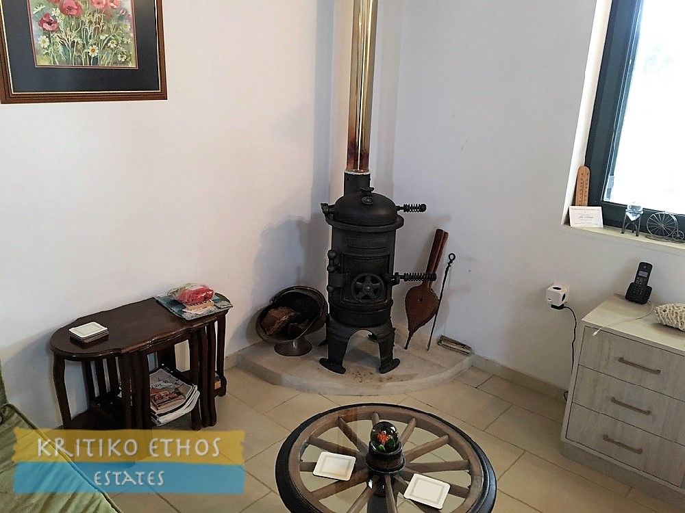 Villa for sale in Metoxi Crete: Restored 3-bedroom stone home